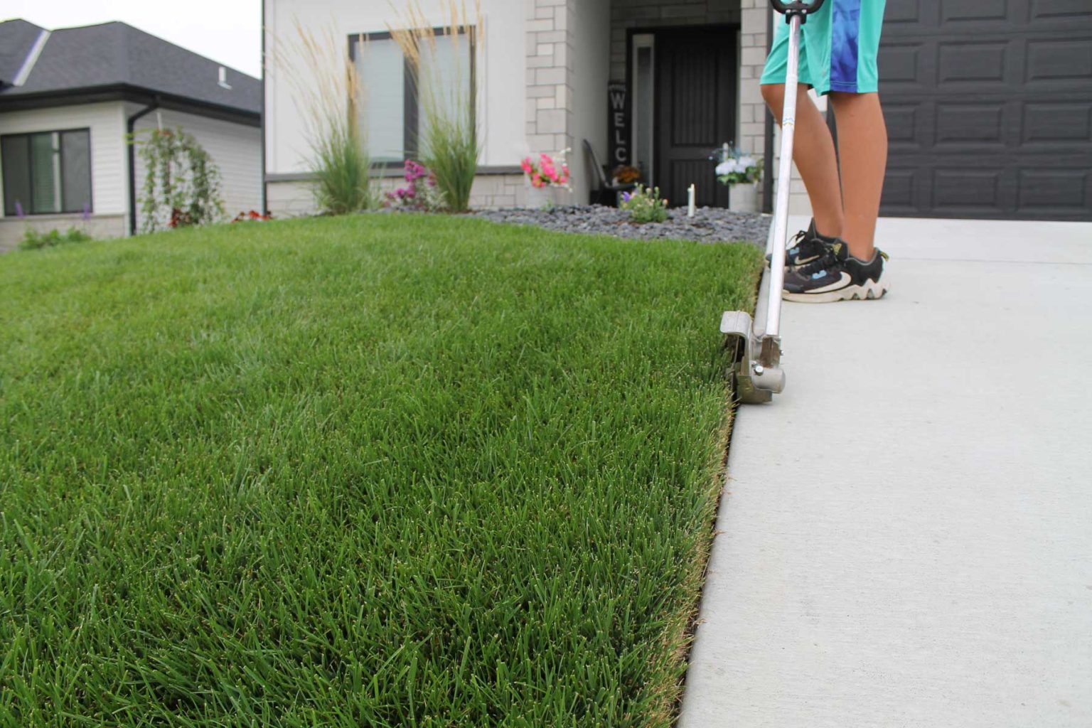 Lawn Care Services | Rays Lawn Care